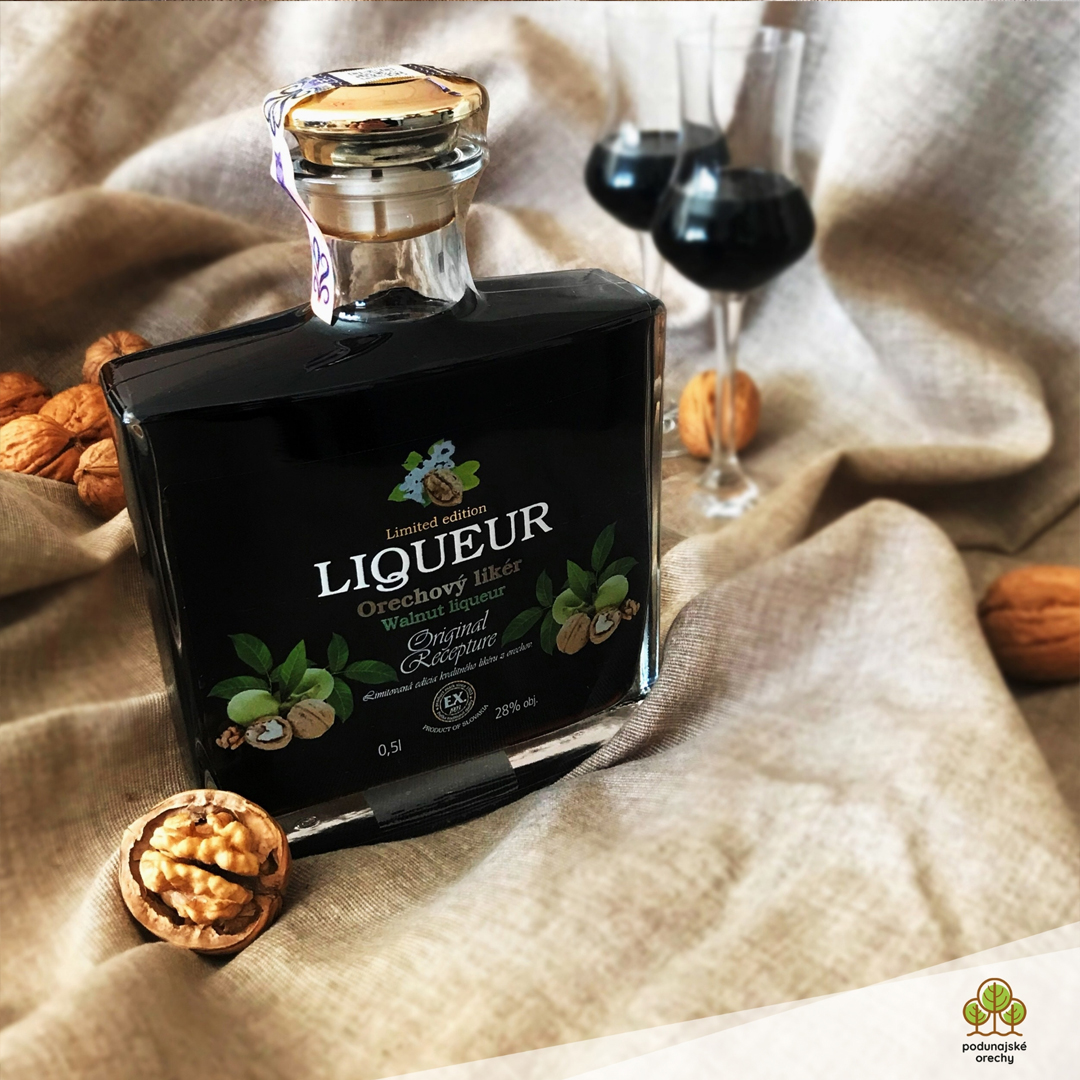 Podunajské orechy - Likér orechový 28% EXCLUSIV, 500 ml